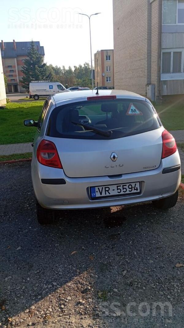 Renault Clio 2005 Rīga, ar dzinēja tilpumu 1.50 L un nobraukumu 278 tūkst. km par 1150 €, foto 3 vietnē AUTOMOTO.COM.LV