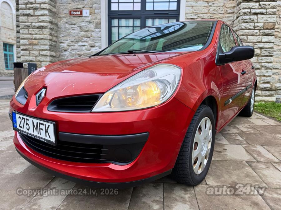 Renault Clio 2005 in Tallinn, with an engine capacity of 1.10 L and mileage of 214 thousand km for 1399 €, photo 1 on AUTOMOTO.COM.LV