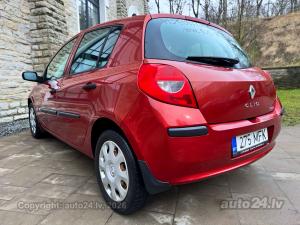 Renault Clio 2005 in Tallinn, with an engine capacity of 1.10 L and mileage of 214 thousand km for 1399 €, photo 5 on AUTOMOTO.COM.LV