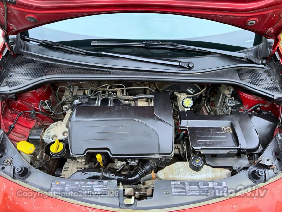 Renault Clio 2005 in Tallinn, with an engine capacity of 1.10 L and mileage of 214 thousand km for 1399 €, photo 8 on AUTOMOTO.COM.LV