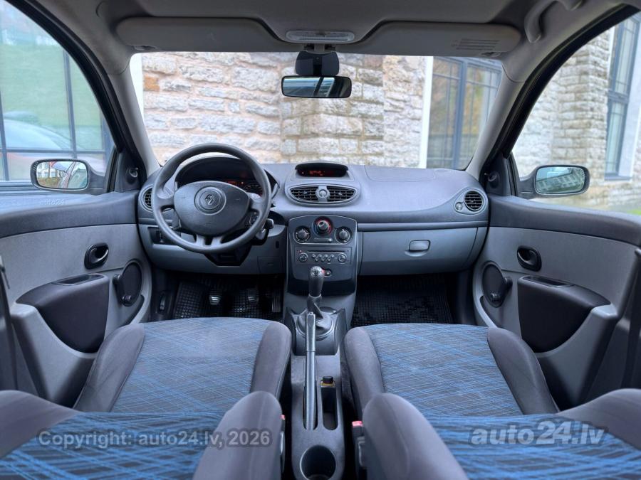 Renault Clio 2005 in Tallinn, with an engine capacity of 1.10 L and mileage of 214 thousand km for 1399 €, photo 12 on AUTOMOTO.COM.LV