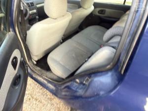 Renault Clio 2005 in Kaunas, with an engine capacity of 1.10 L and mileage of 204 thousand km for 770 €, photo 14 on AUTOMOTO.COM.LV