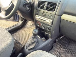 Renault Clio 2005 in Kaunas, with an engine capacity of 1.10 L and mileage of 204 thousand km for 770 €, photo 16 on AUTOMOTO.COM.LV