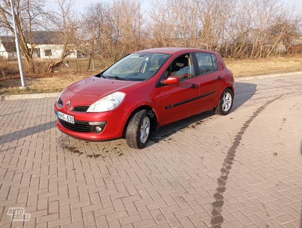 Renault Clio 2006 Ukmergė, ar dzinēja tilpumu 1.50 L un nobraukumu 300 tūkst. km par 880 €, foto 2 vietnē AUTOMOTO.COM.LV
