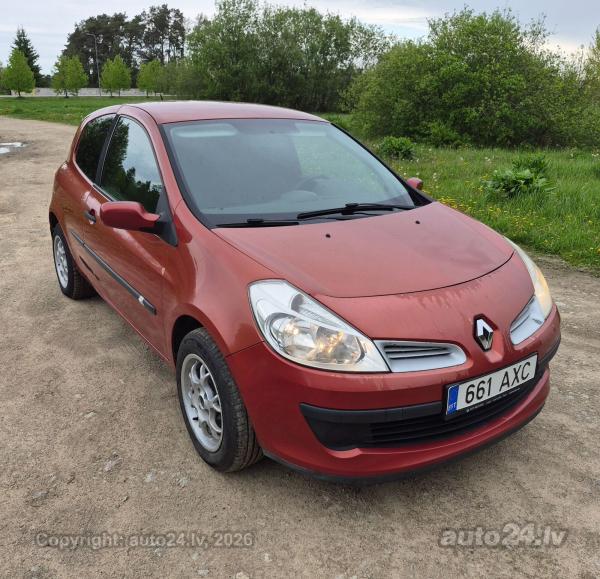 Renault Clio 2006 Tallina, ar dzinēja tilpumu 1.10 L un nobraukumu 277 tūkst. km par 990 €, foto 2 vietnē AUTOMOTO.COM.LV
