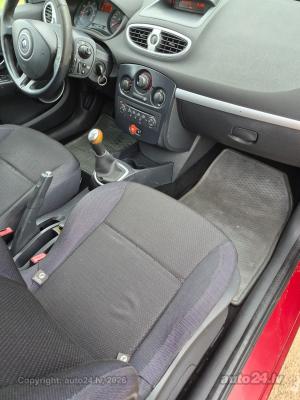 Renault Clio 2006 Tallina, ar dzinēja tilpumu 1.10 L un nobraukumu 277 tūkst. km par 990 €, foto 7 vietnē AUTOMOTO.COM.LV
