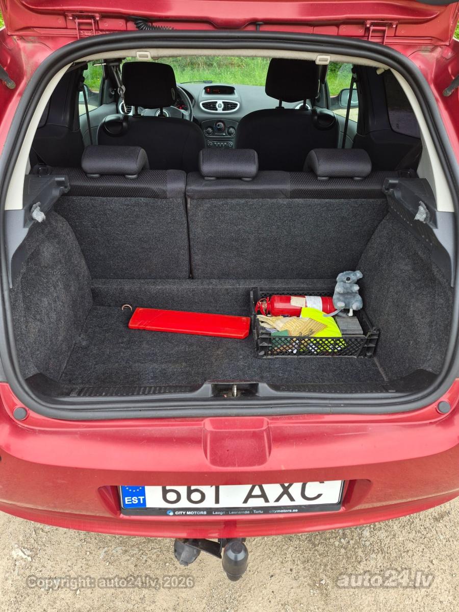 Renault Clio 2006 Tallina, ar dzinēja tilpumu 1.10 L un nobraukumu 277 tūkst. km par 990 €, foto 9 vietnē AUTOMOTO.COM.LV