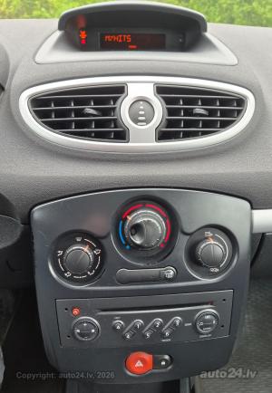 Renault Clio 2006 Tallina, ar dzinēja tilpumu 1.10 L un nobraukumu 277 tūkst. km par 990 €, foto 11 vietnē AUTOMOTO.COM.LV