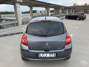 Renault Clio 2006 Viļņa, ar dzinēja tilpumu 1.50 L un nobraukumu 327 tūkst. km par 1380 €, foto 10 vietnē AUTOMOTO.COM.LV
