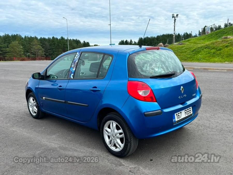 Renault Clio 2006 in Narva, with an engine capacity of 1.10 L and mileage of 170 thousand km for 1200 €, photo 3 on AUTOMOTO.COM.LV