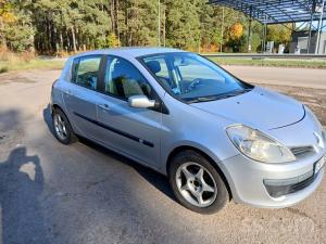 Renault Clio 2007 Rīga, ar dzinēja tilpumu 1.40 L un nobraukumu 180 tūkst. km par 1100 €, foto 3 vietnē AUTOMOTO.COM.LV