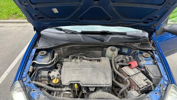 Renault Clio 2007 in Tallinn, with an engine capacity of 1.10 L and mileage of 138 thousand km for 1150 €, photo 7 on AUTOMOTO.COM.LV
