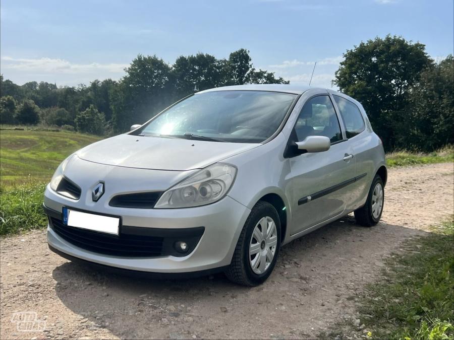 Renault Clio 2007 in Marijampole, with an engine capacity of 1.60 L and mileage of 230 thousand km for 850 €, photo 1 on AUTOMOTO.COM.LV