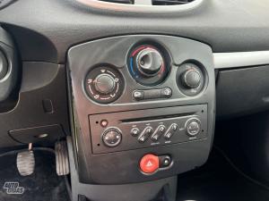 Renault Clio 2007 in Marijampole, with an engine capacity of 1.60 L and mileage of 230 thousand km for 850 €, photo 8 on AUTOMOTO.COM.LV