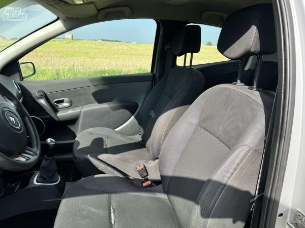 Renault Clio 2007 in Marijampole, with an engine capacity of 1.60 L and mileage of 230 thousand km for 850 €, photo 11 on AUTOMOTO.COM.LV