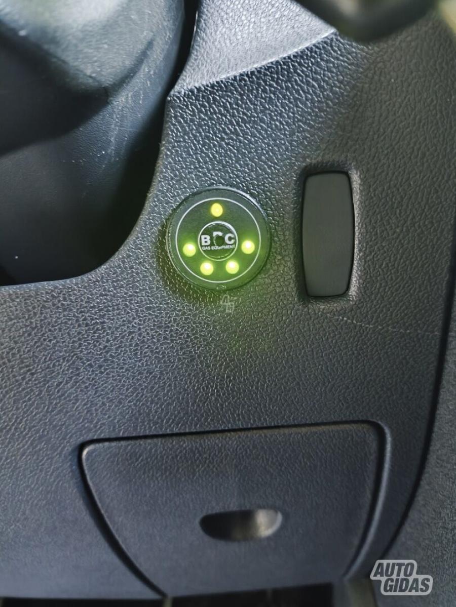 Renault Clio 2008 in Vilnius, with an engine capacity of 1.10 L and mileage of 200 thousand km for 590 €, photo 11 on AUTOMOTO.COM.LV