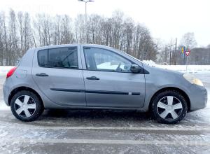 Renault Clio 2009 in Riga, with an engine capacity of 1.50 L and mileage of 270 thousand km for 1900 €, photo 4 on AUTOMOTO.COM.LV