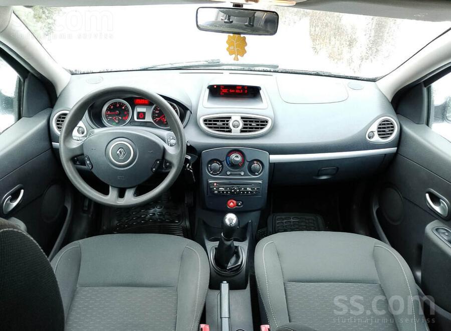 Renault Clio 2009 in Riga, with an engine capacity of 1.50 L and mileage of 270 thousand km for 1900 €, photo 6 on AUTOMOTO.COM.LV