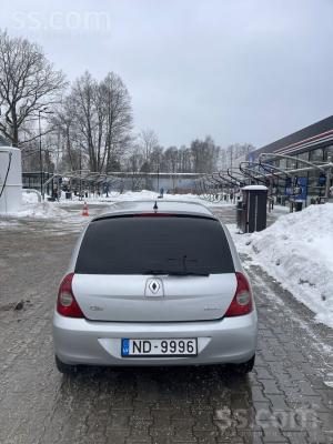 Renault Clio 2010 Rīga, ar dzinēja tilpumu 1.50 L un nobraukumu 360 tūkst. km par 1000 €, foto 4 vietnē AUTOMOTO.COM.LV