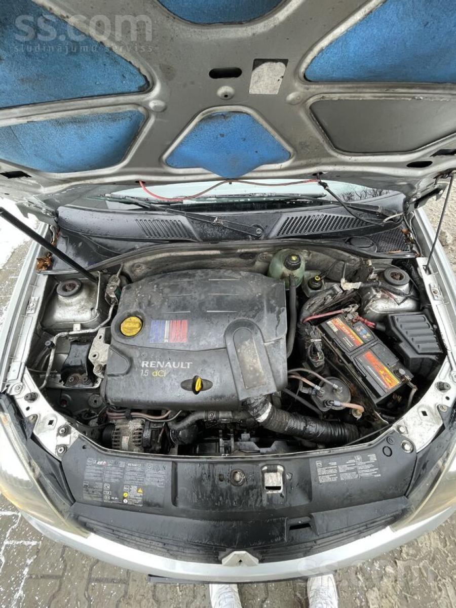 Renault Clio 2010 Rīga, ar dzinēja tilpumu 1.50 L un nobraukumu 360 tūkst. km par 1000 €, foto 8 vietnē AUTOMOTO.COM.LV