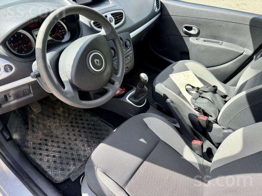Renault Clio 2011 Ventspils, ar dzinēja tilpumu 1.50 L un nobraukumu 142 tūkst. km par 2800 €, foto 6 vietnē AUTOMOTO.COM.LV