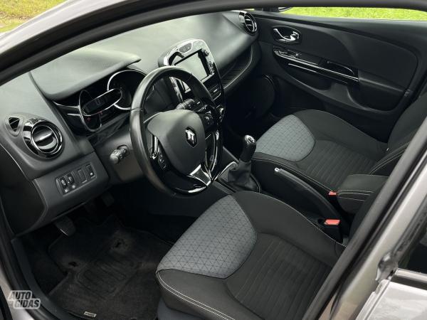 Renault Clio 2013 Marijampole vietnē Renault Clio 2013 Marijampole, ar dzinēja tilpumu 1.50 L un nobraukumu 226 tūkst. km par 3250 €, foto 8 vietnē AUTOMOTO.COM.LV