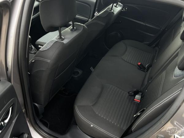 Renault Clio 2013 Marijampole vietnē Renault Clio 2013 Marijampole, ar dzinēja tilpumu 1.50 L un nobraukumu 226 tūkst. km par 3250 €, foto 9 vietnē AUTOMOTO.COM.LV