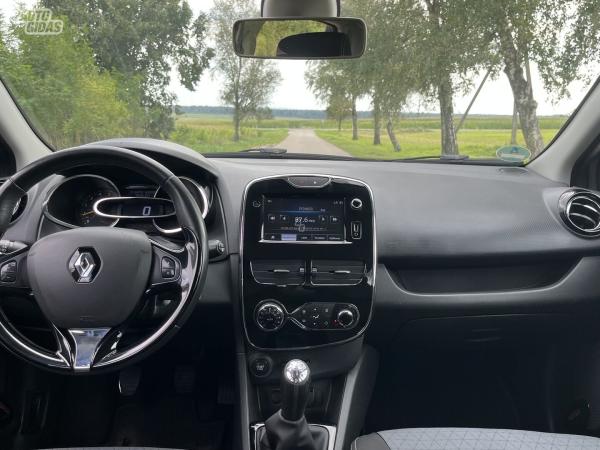 Renault Clio 2013 Marijampole vietnē Renault Clio 2013 Marijampole, ar dzinēja tilpumu 1.50 L un nobraukumu 226 tūkst. km par 3250 €, foto 10 vietnē AUTOMOTO.COM.LV
