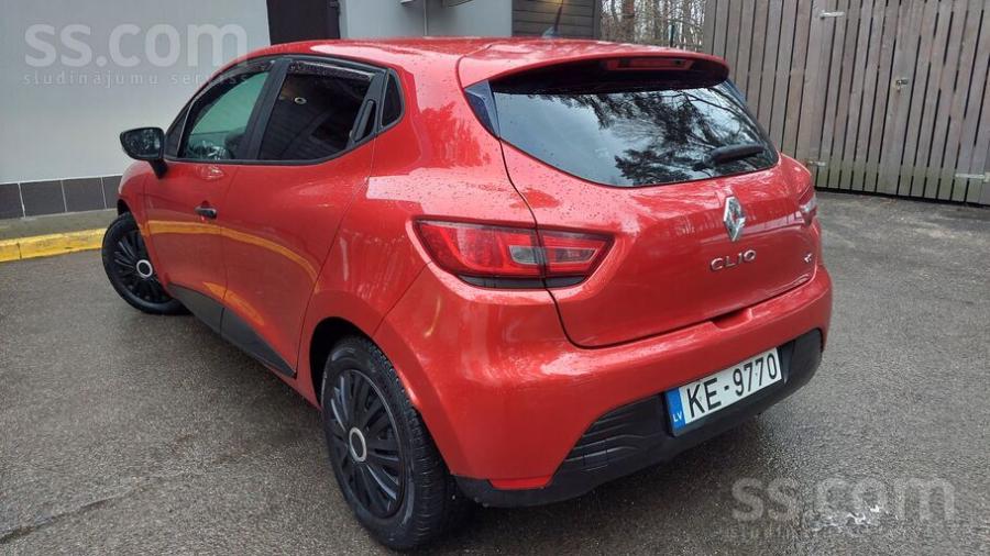 Renault Clio 2015 in Riga, with an engine capacity of 1.50 L and mileage of 261 thousand km for 3990 €, photo 6 on AUTOMOTO.COM.LV