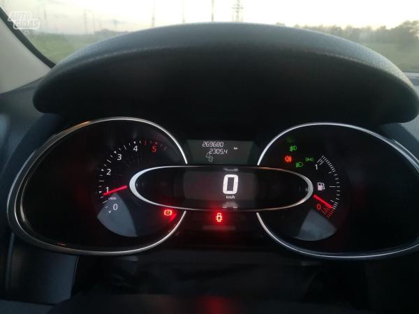 Рено Клио 2018 в Шяуляй на AUTOMOTO.COM.LV Рено Клио 2018 в Шяуляй, объемом двигателя 1.50 л и пробегом 260 тыс. км за 3900 €, фото 6 на AUTOMOTO.COM.LV