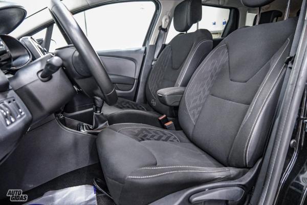 Renault Clio 2019 in Kaunas, with an engine capacity of 1.00 L and mileage of 203 thousand km for 6590 €, photo 6 on AUTOMOTO.COM.LV