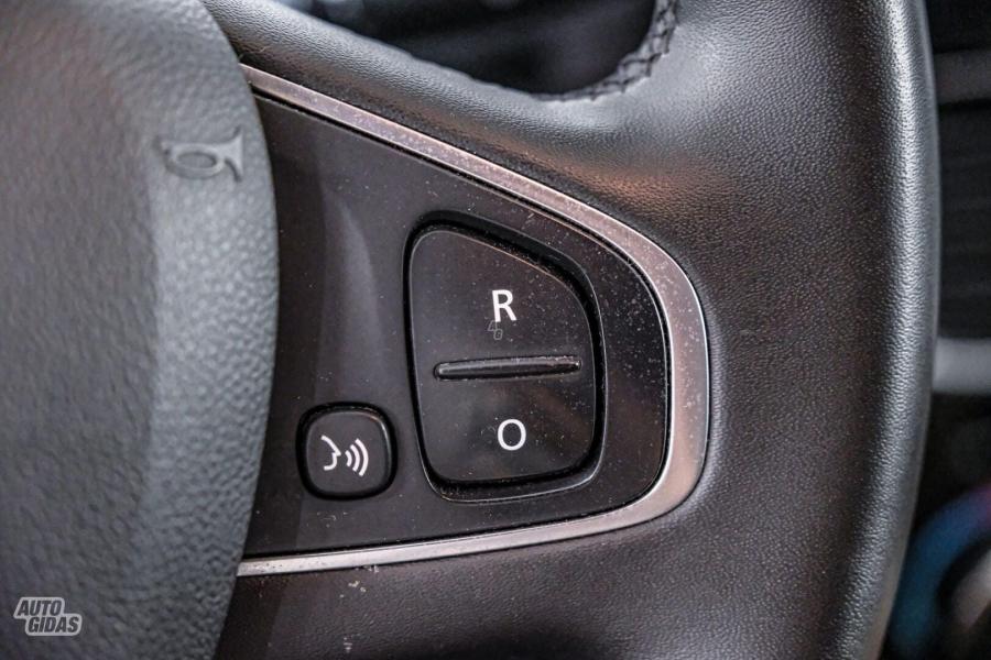 Renault Clio 2019 in Kaunas, with an engine capacity of 1.00 L and mileage of 203 thousand km for 6590 €, photo 17 on AUTOMOTO.COM.LV