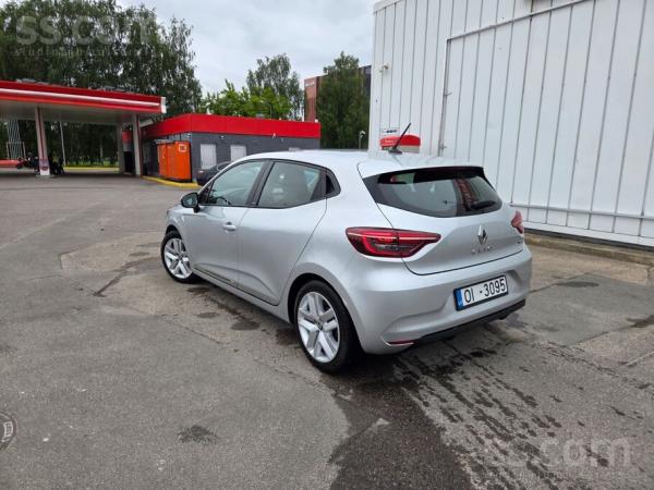 Renault Clio 2021 in Riga, with an engine capacity of 1.60 L and mileage of 87 thousand km for 12900 €, photo 2 on AUTOMOTO.COM.LV