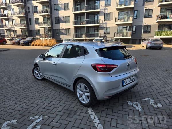 Renault Clio 2021 in Riga, with an engine capacity of 1.60 L and mileage of 86 thousand km for 12900 €, photo 3 on AUTOMOTO.COM.LV