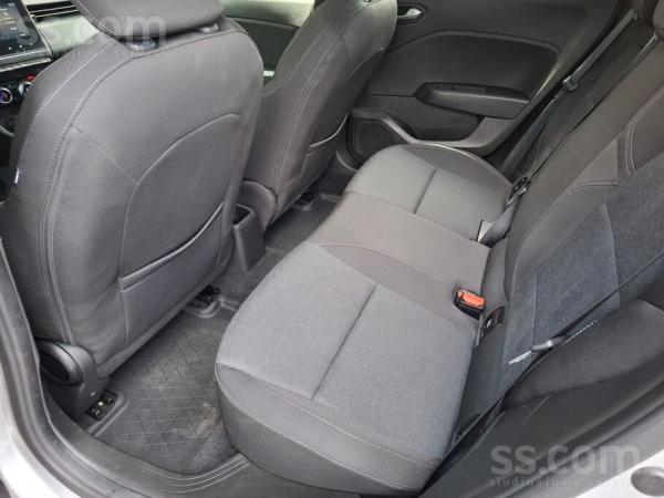 Renault Clio 2024 in Riga, with an engine capacity of 1.60 L and mileage of 27 thousand km for 16800 €, photo 10 on AUTOMOTO.COM.LV
