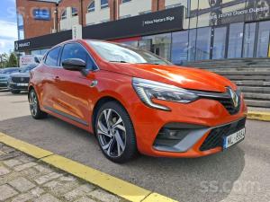 Orange Renault Clio 2020 in Riga, with an engine capacity of 1.30 L and mileage of 123 thousand km for 12500 €, photo  on AUTOMOTO.COM.LV