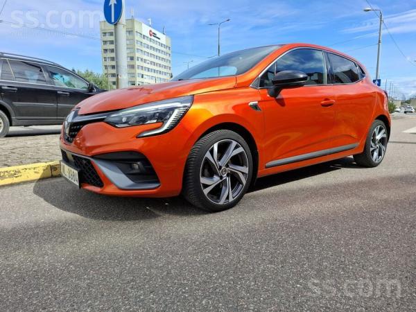 Orange Renault Clio 2020 in Riga, with an engine capacity of 1.30 L and mileage of 123 thousand km for 12500 €, photo 2 on AUTOMOTO.COM.LV