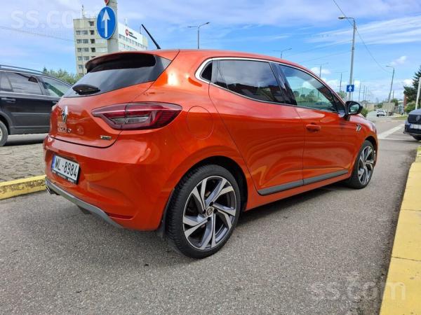 Orange Renault Clio 2020 in Riga, with an engine capacity of 1.30 L and mileage of 123 thousand km for 12500 €, photo 3 on AUTOMOTO.COM.LV