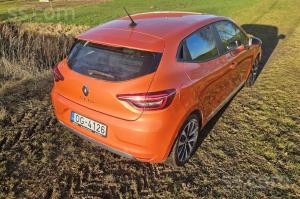 Oranžs Renault Clio 2021 Dobele, ar dzinēja tilpumu 1.50 L un nobraukumu 69 tūkst. km par 9500 €, foto 4 vietnē AUTOMOTO.COM.LV