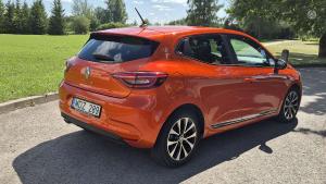 Orange Renault Clio 2022 in Kaunas, with an engine capacity of 1.00 L and mileage of 45 thousand km for 9000 €, photo 6 on AUTOMOTO.COM.LV