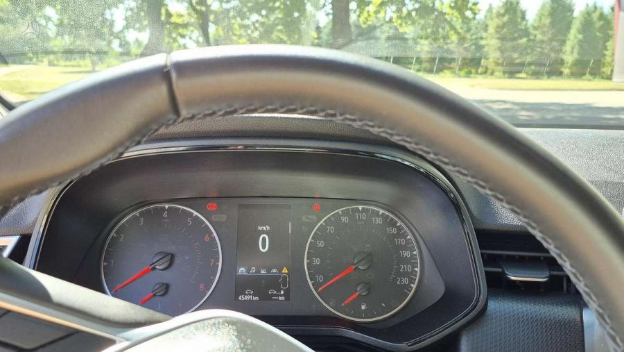 Orange Renault Clio 2022 in Kaunas, with an engine capacity of 1.00 L and mileage of 45 thousand km for 9000 €, photo 10 on AUTOMOTO.COM.LV