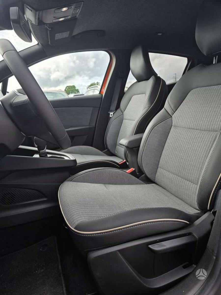 Oranžs Renault Clio 2023 Tauragė, ar dzinēja tilpumu 1.60 L un nobraukumu 22 tūkst. km par 14200 €, foto 21 vietnē AUTOMOTO.COM.LV