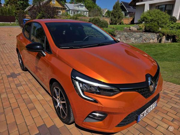 Renault Clio 2023 Anykščiai vietnē Oranžs Renault Clio 2023 Anykščiai, ar dzinēja tilpumu 1.00 L un nobraukumu 32 tūkst. km par 9999 €, foto 1 vietnē AUTOMOTO.COM.LV