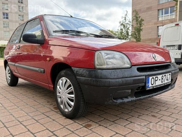 Red Renault Clio 1996 in Riga, with an engine capacity of 1.10 L and mileage of 0 thousand km for 1300 €, photo 1 on AUTOMOTO.COM.LV