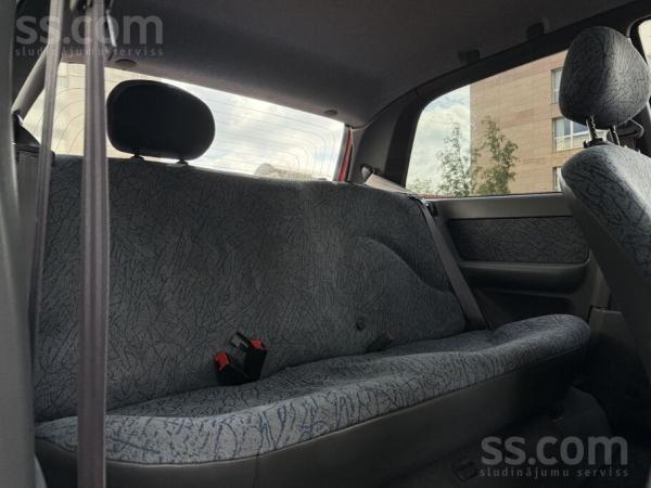 Red Renault Clio 1996 in Riga, with an engine capacity of 1.10 L and mileage of 0 thousand km for 1300 €, photo 9 on AUTOMOTO.COM.LV