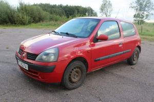 Красный Рено Клио 2002 в Ретавас, объемом двигателя 1.20 л и пробегом 222 тыс. км за 700 €, фото 3 на AUTOMOTO.COM.LV