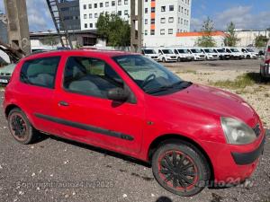Sarkans Renault Clio 2004 Tallina, ar dzinēja tilpumu 1.10 L un nobraukumu 157 tūkst. km par 499 €, foto  vietnē AUTOMOTO.COM.LV