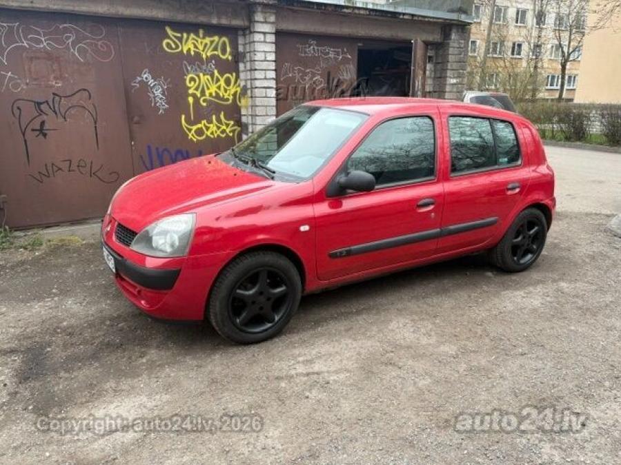 Red Renault Clio 2005 in Tallinn, with an engine capacity of 1.10 L and mileage of 0 thousand km for 800 €, photo 3 on AUTOMOTO.COM.LV