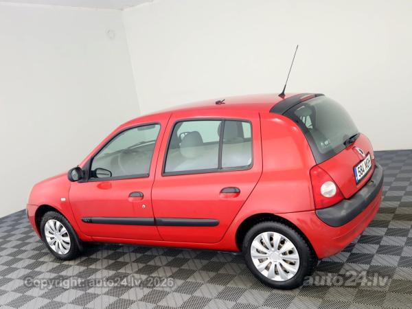 Red Renault Clio 2006 in Tallinn, with an engine capacity of 1.10 L and mileage of 124 thousand km for 599 €, photo 4 on AUTOMOTO.COM.LV