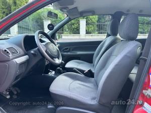Sarkans Renault Clio 2006 Tallina, ar dzinēja tilpumu 1.10 L un nobraukumu 241 tūkst. km par 1390 €, foto 8 vietnē AUTOMOTO.COM.LV